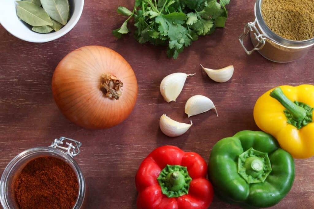 Easy Vegan Chilli Recipe - The Pesky Vegan