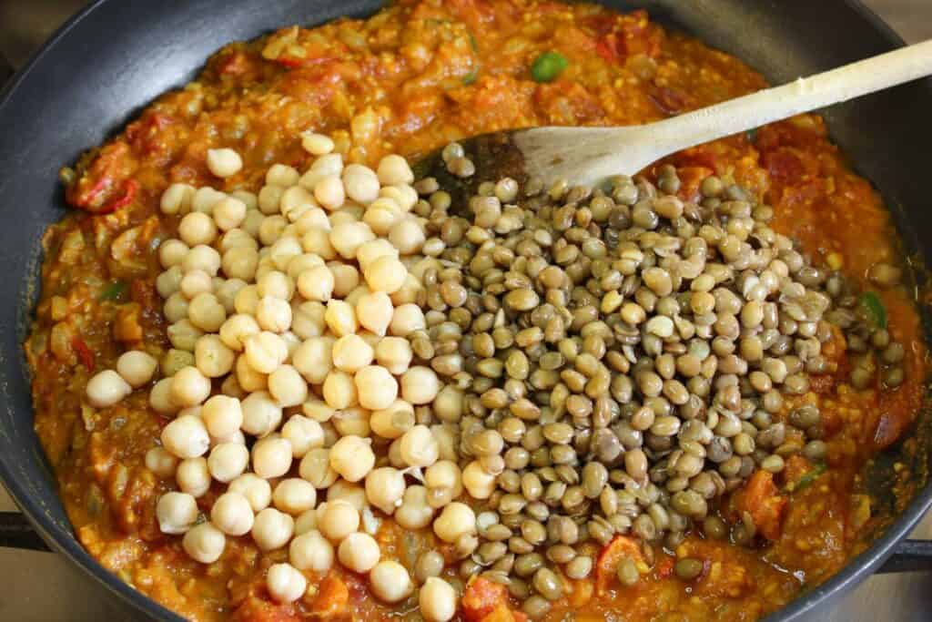 Creamy Chickpea and Lentil Curry - The Pesky Vegan