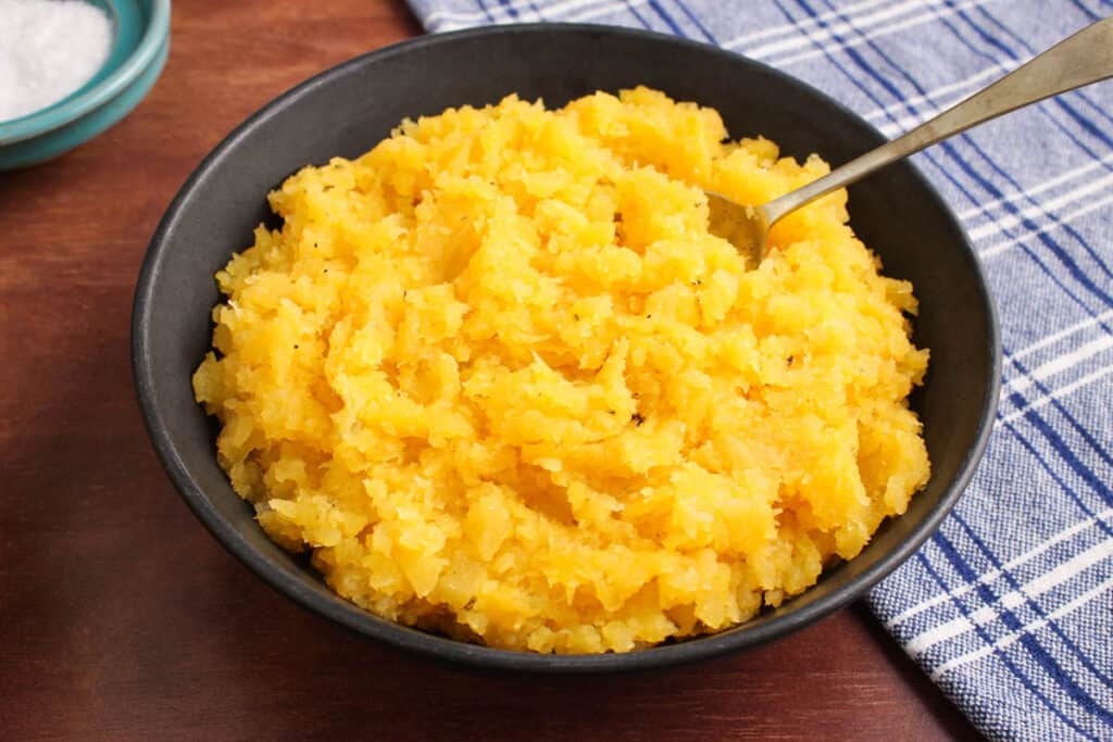 Neeps Recipe (Mashed Swede) - The Pesky Vegan