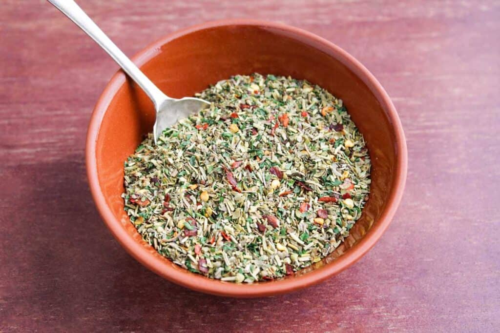 Italian-Style Dried Mixed Herbs - The Pesky Vegan