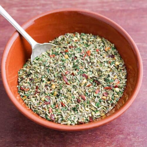 Italian-Style Dried Mixed Herbs - The Pesky Vegan